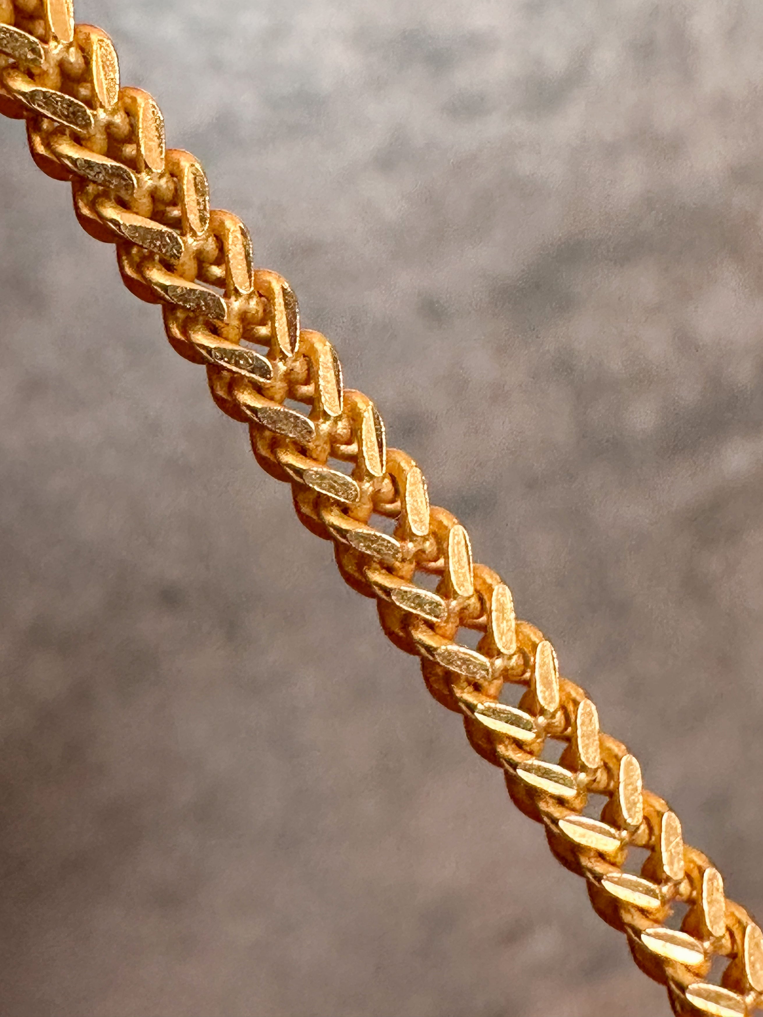 22k Dimensional Fox Tail Chain – VBG